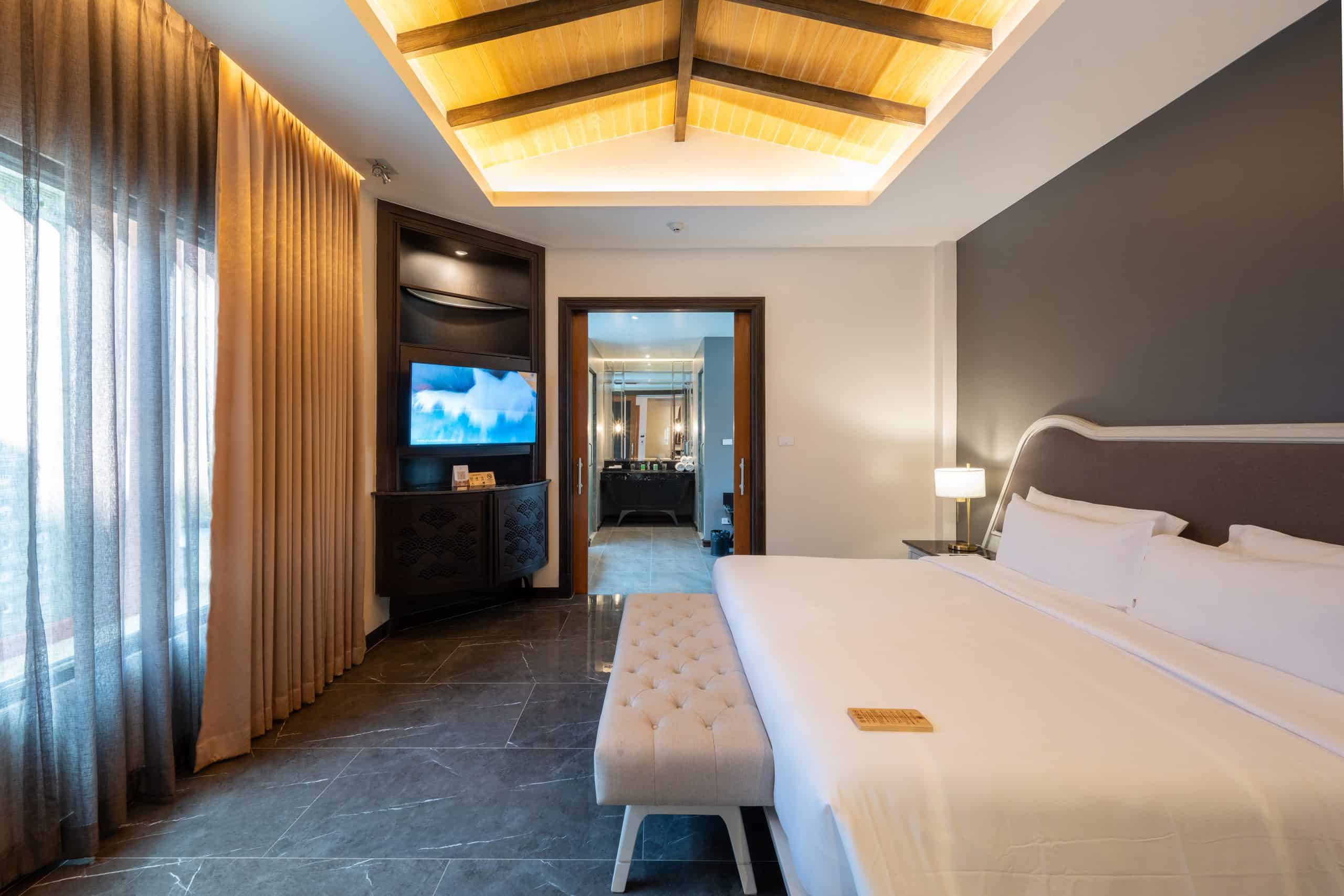 Deluxe Jacuzzi - Phukalini Luxury Pool Villa & Onsen