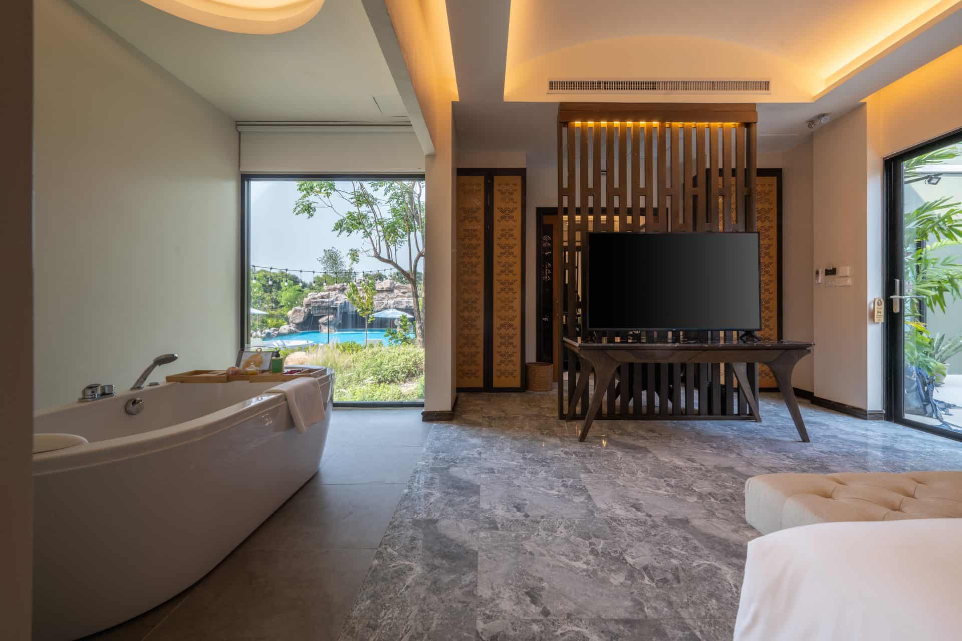 Deluxe Jacuzzi - Phukalini Luxury Pool Villa & Onsen